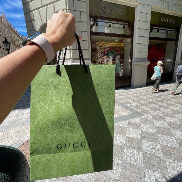 Gucci - Boutique in Staré Město