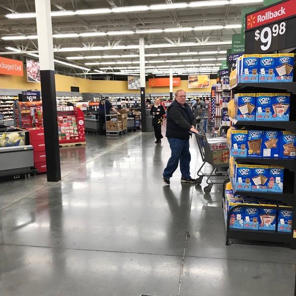 Walmart Supercenter - Big Box Store in Glen Carbon