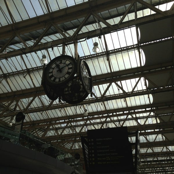 Waterloo Station Upper Taxi Road Bus Stop - Bus Stop in Lambeth