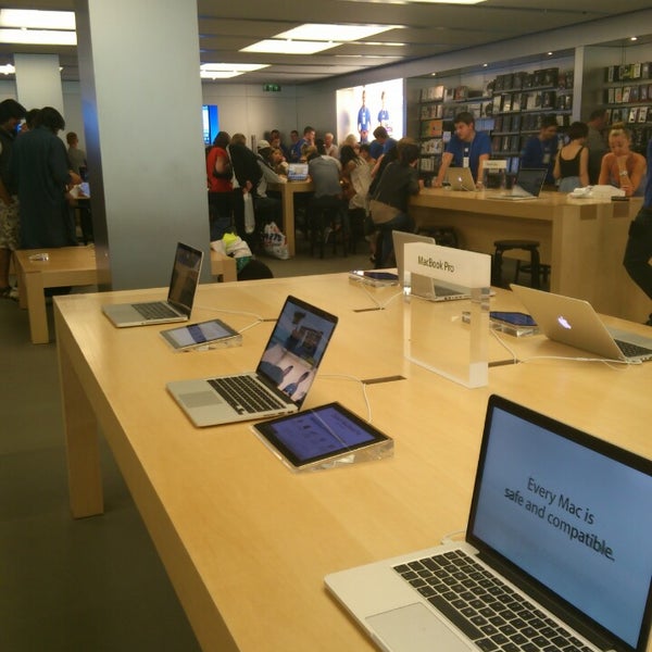 Photos at Apple Trafford Centre - Electronics Store