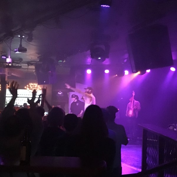 Upstairs Cabaret - Downtown Victoria - 4 tips