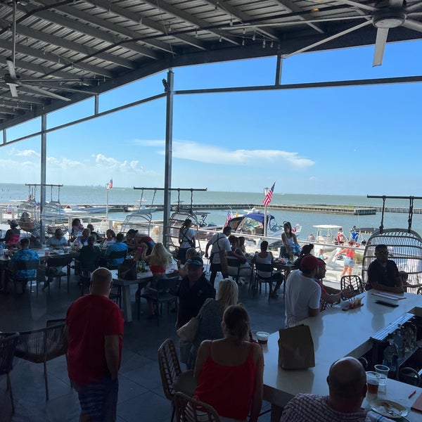 Pier 6 Seafood - Seafood Restaurant