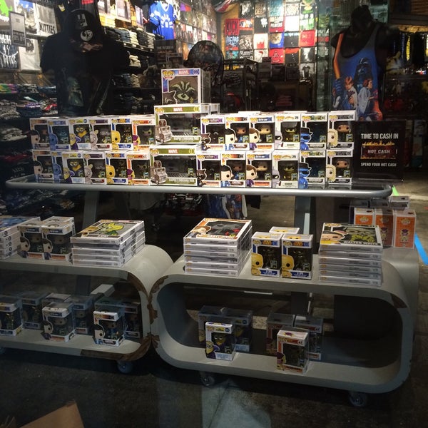 Hot Topic - Clothing Store in Cary