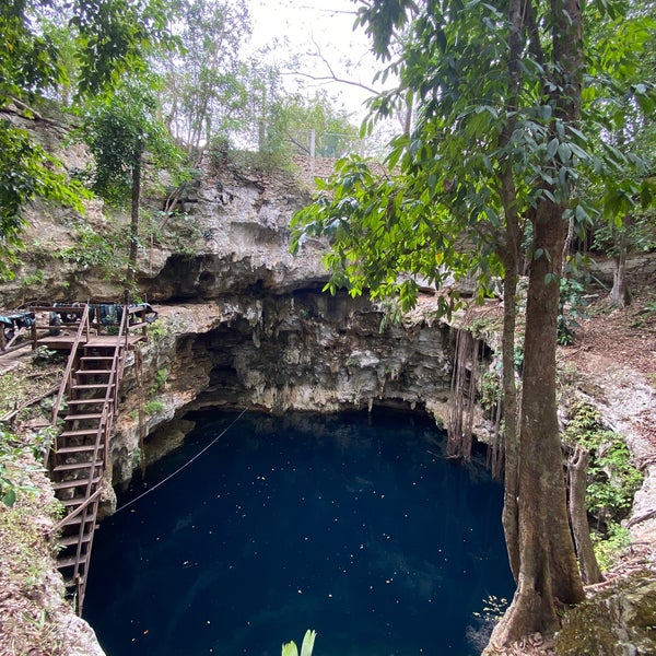 Cenote LOL-HA - Lake