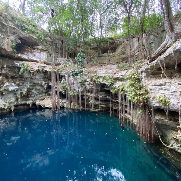 Cenote LOL-HA - Lake