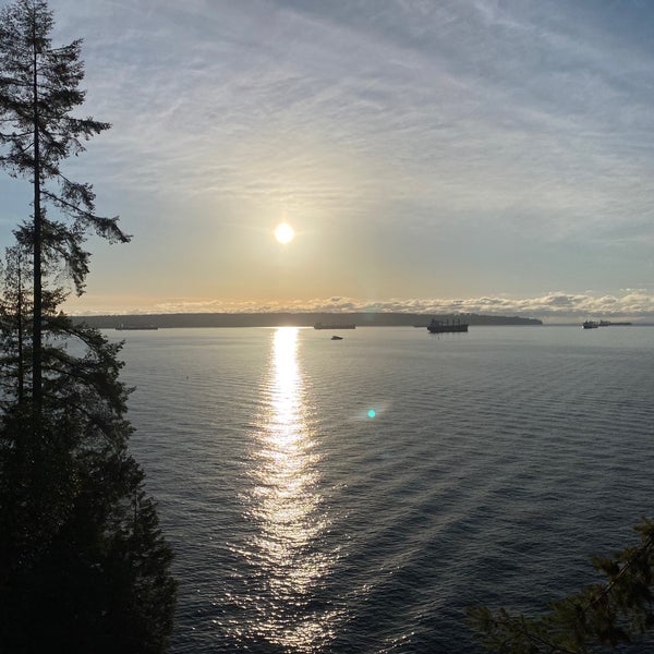 Siwash Rock - Scenic Lookout in Stanley Park