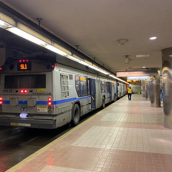 MBTA Bus Stop - South Station Silver Line (SL1/SL2) - Downtown Boston ...