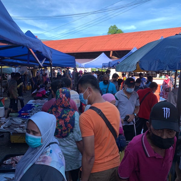 Pasar Tamu Tuaran - 14 tips from 710 visitors