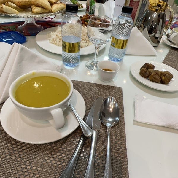 Crystal Restaurant- Fal Compound - قرطبة - الرياض, منطقة الرياض‎
