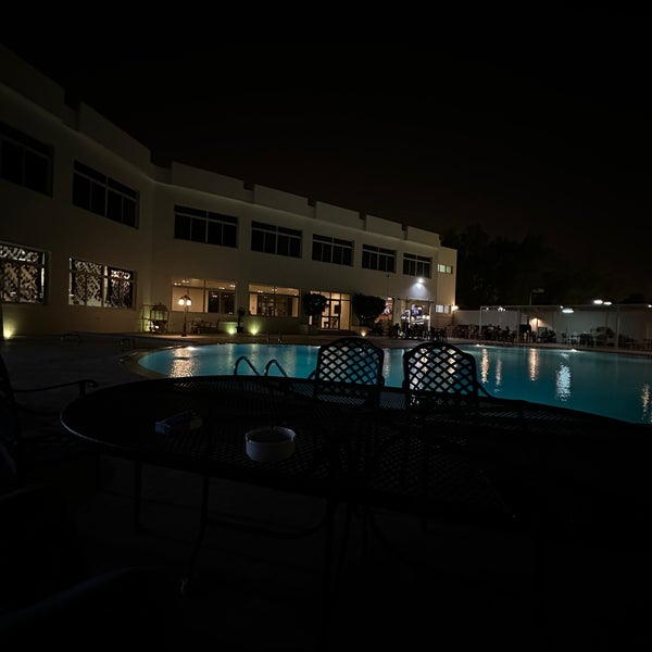 Crystal Restaurant- Fal Compound - قرطبة - الرياض, منطقة الرياض‎
