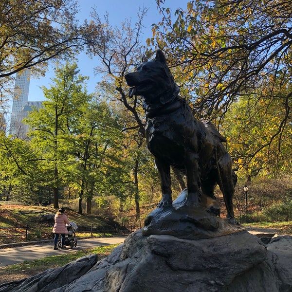 The Real Balto Statue