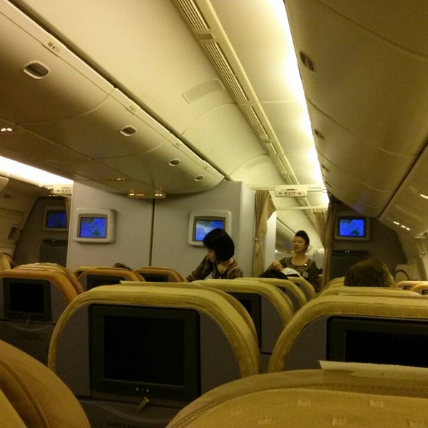 Photos at Singapore Airlines Flight 216 Perth - Singapore - Plane in Perth