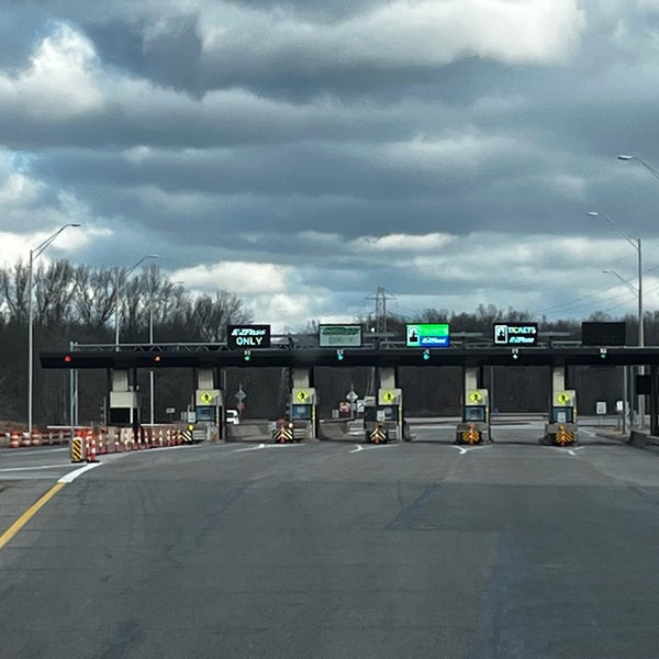 Ohio Turnpike - Exit 142 Lorain County West - Toll Booth