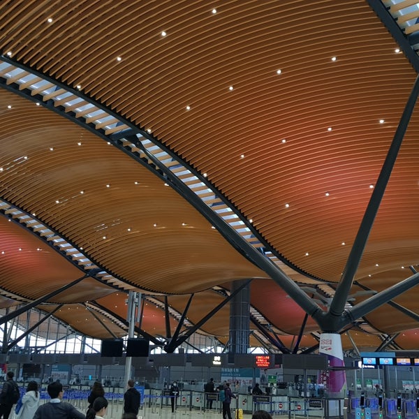Hkia Check In Counter Hzmb Hong Kong Port