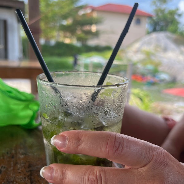 Kalut Bar - Bar in Kuah