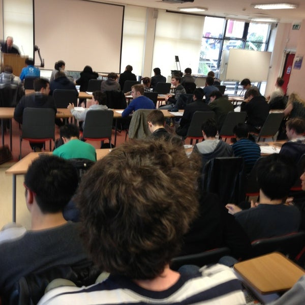 Enderby Room University of Bristol - St. Michael's - Physics Dept