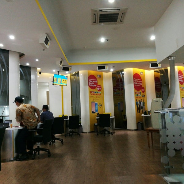 Galeri Indosat - Mobile Phone Store