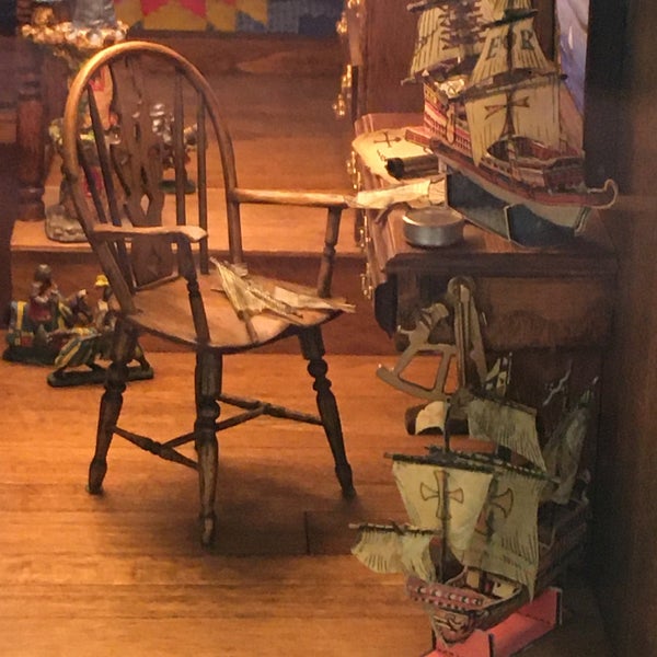 Mini-time Machine Museum of Miniatures - History Museum