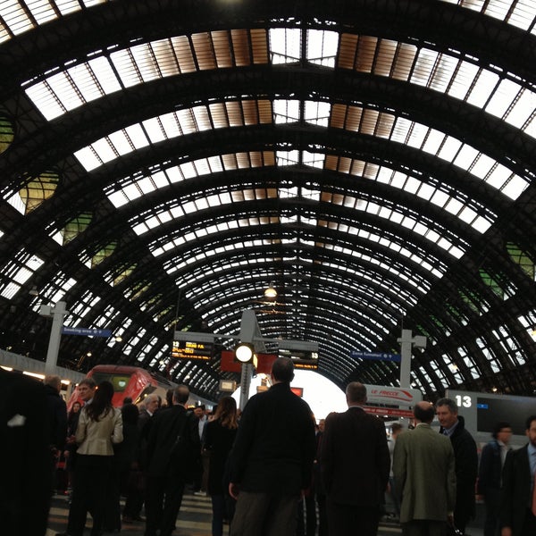 Stazione Milano Rogoredo - Rail Station in Milano
