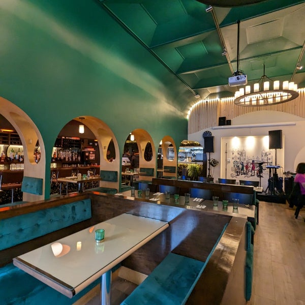 Chef Ron - Comfort Food Restaurant in Vancouver