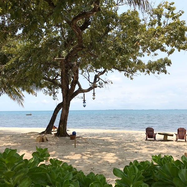 Turtle Inn - Placencia village