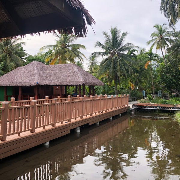 Photos at Bandaara Kilhi - Lake in Fuvahmulah
