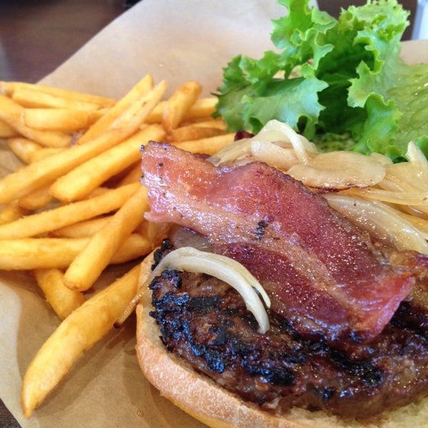 Photos at Googie Grill - 10 tips