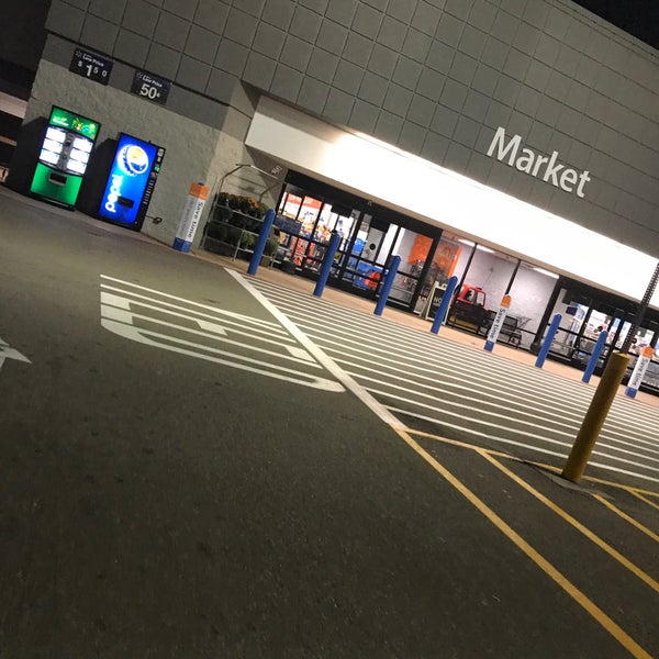 Photos at Walmart Supercenter - Big Box Store in Farmington