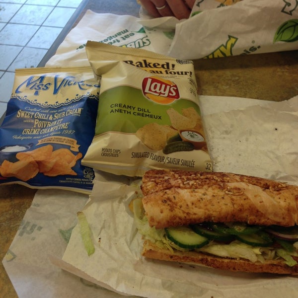 Subway - Southwest Calgary - 0 tips