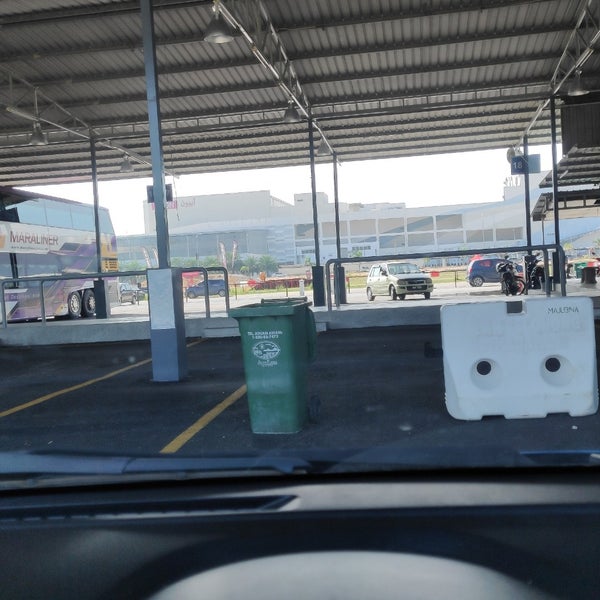 Terminal Bas Ekspress - Bus Station