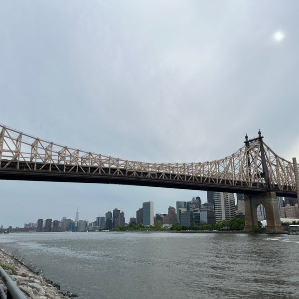 Queensbridge Park - Park in Long Island City