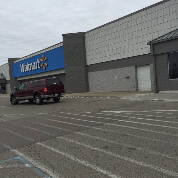 Walmart Supercenter - 11 tips from 716 visitors