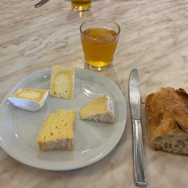 Fromagerie Graindorge - Cheese Store