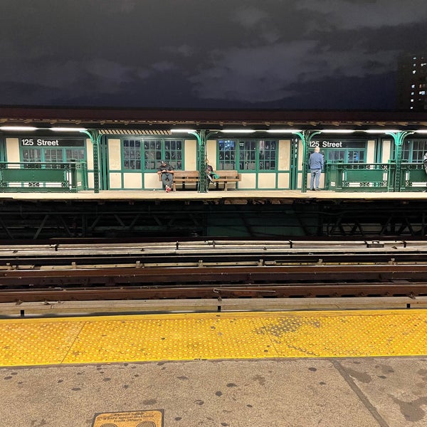 MTA Subway - 125th St (1) - West Harlem - 22 tips from 3815 visitors