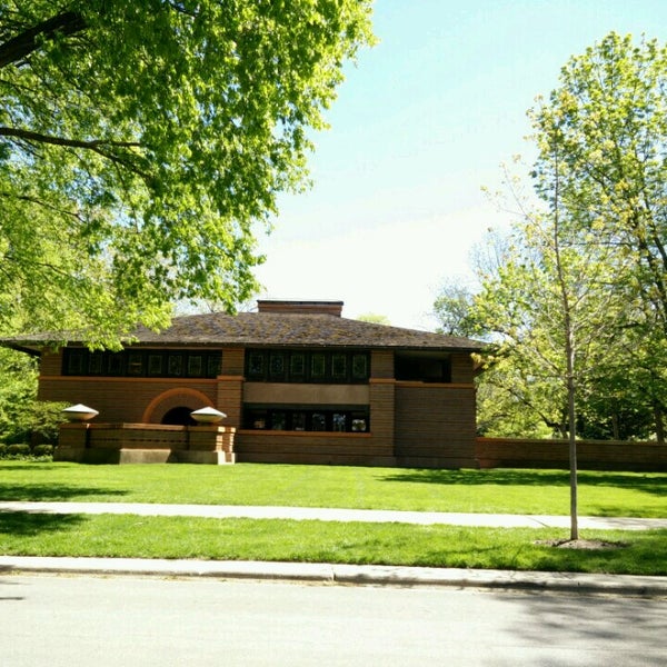 Frank Lloyd Wright Prairie School