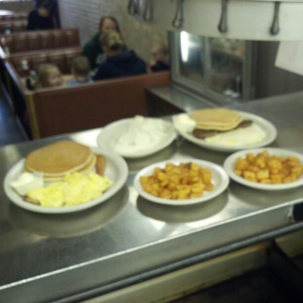 Photos at Pepper Pod Restaurant - American Restaurant