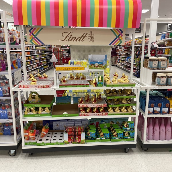 Target - Colonial Acres - 601 Colonial Rd