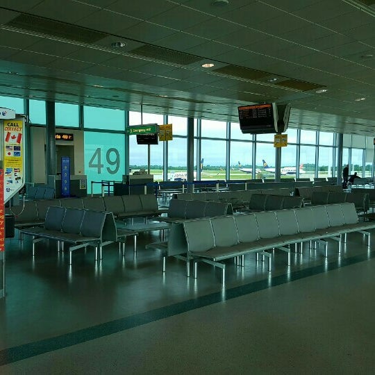 Gate 48 - Stansted, Essex