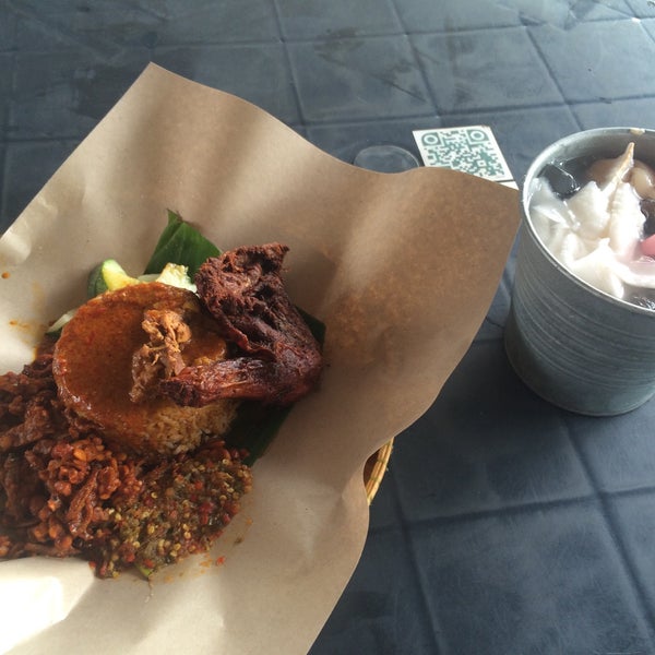 Kelate Kitchen by RizQ Station - Desa Sri Hartamas - 3 tips from 132 ...