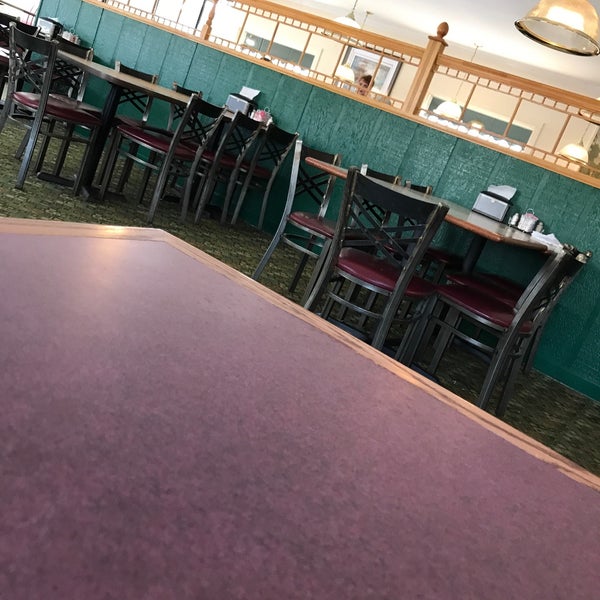 Athas Family Restaurant - American Restaurant