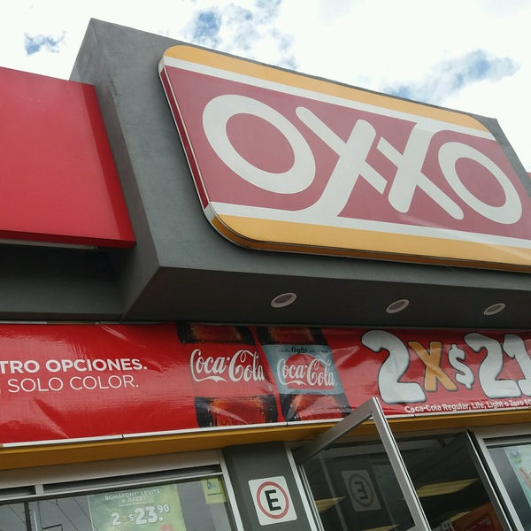 OXXO - Convenience Store in Cuautlancingo