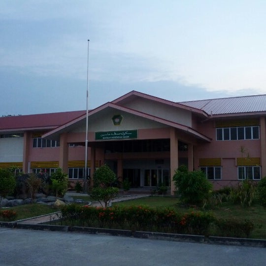 Sekolah Menengah Masin - High School