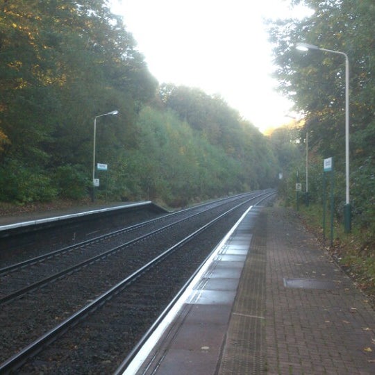 Runcorn East Railway Station (RUE) - Train Station in Runcorn