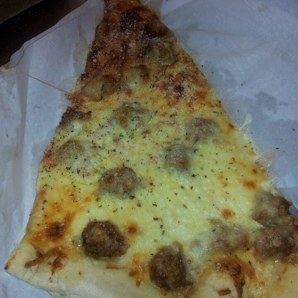 Damenzo's Pizza - Tri-Taylor - 14 tips from 448 visitors