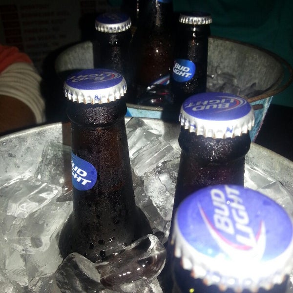 Boston Johnny's - Bar in Hollywood
