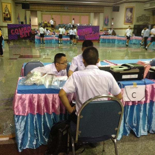 อาคาร 123 ปี สวนกุหลาบวิทยาลัย (123th Anniversary Suankularb Wittayalai ...