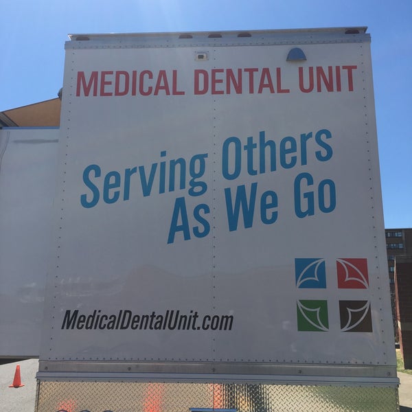 Carter-Lawrence Elementary School - Elementary School in Edgehill