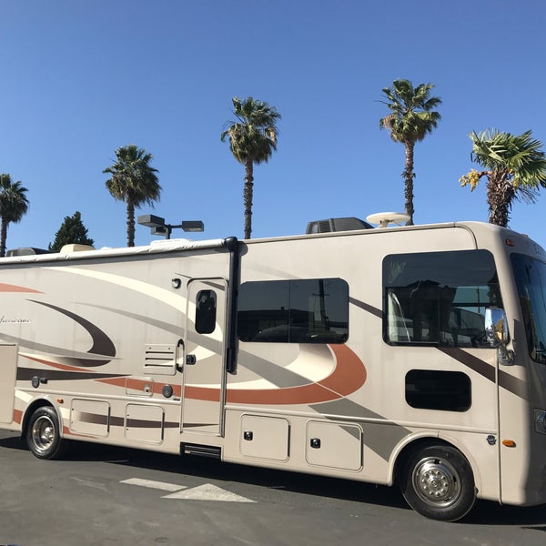 El Monte RV Rentals and Sales - 2 tips from 159 visitors