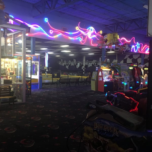 Power Play Entertainment Center (Now Closed) - Shawnee, KS