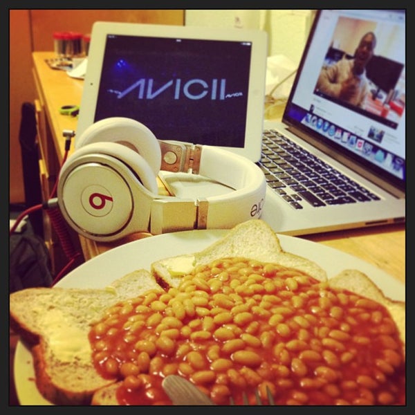 Photos at Oak House - College Residence Hall in Manchester, Greater ...